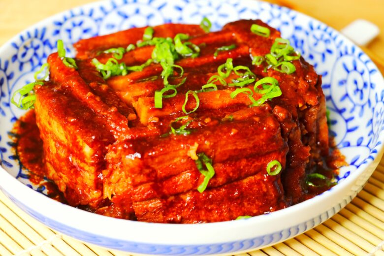 CiCiLi.tv - Chinese Steamed Pork Belly with Taro Recipe