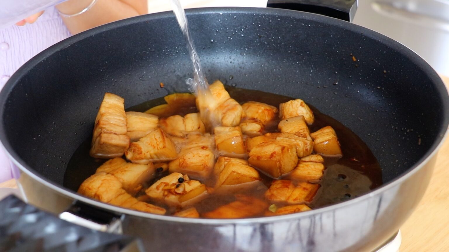 CiCi Li - Filipino Pork Adobo Recipe