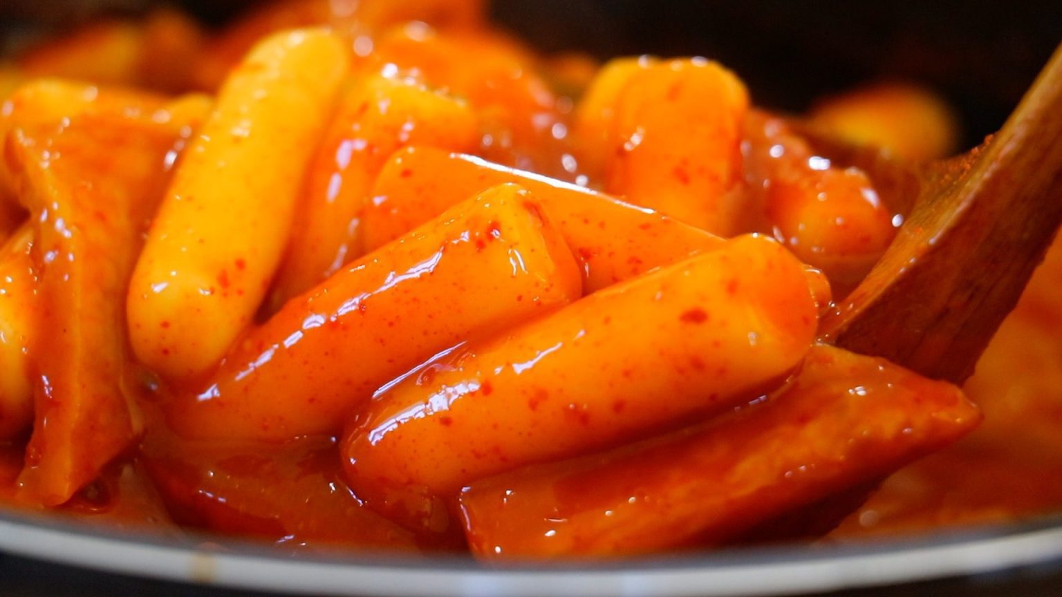 Korean Spicy Rice Cake Recipe (Tteokbokki) - CiCi Li, Asian Home Cooking