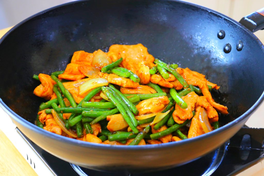 19-Min Chicken Green Bean Stir Fry Recipe - CiCi Li, Asian Home Cooking