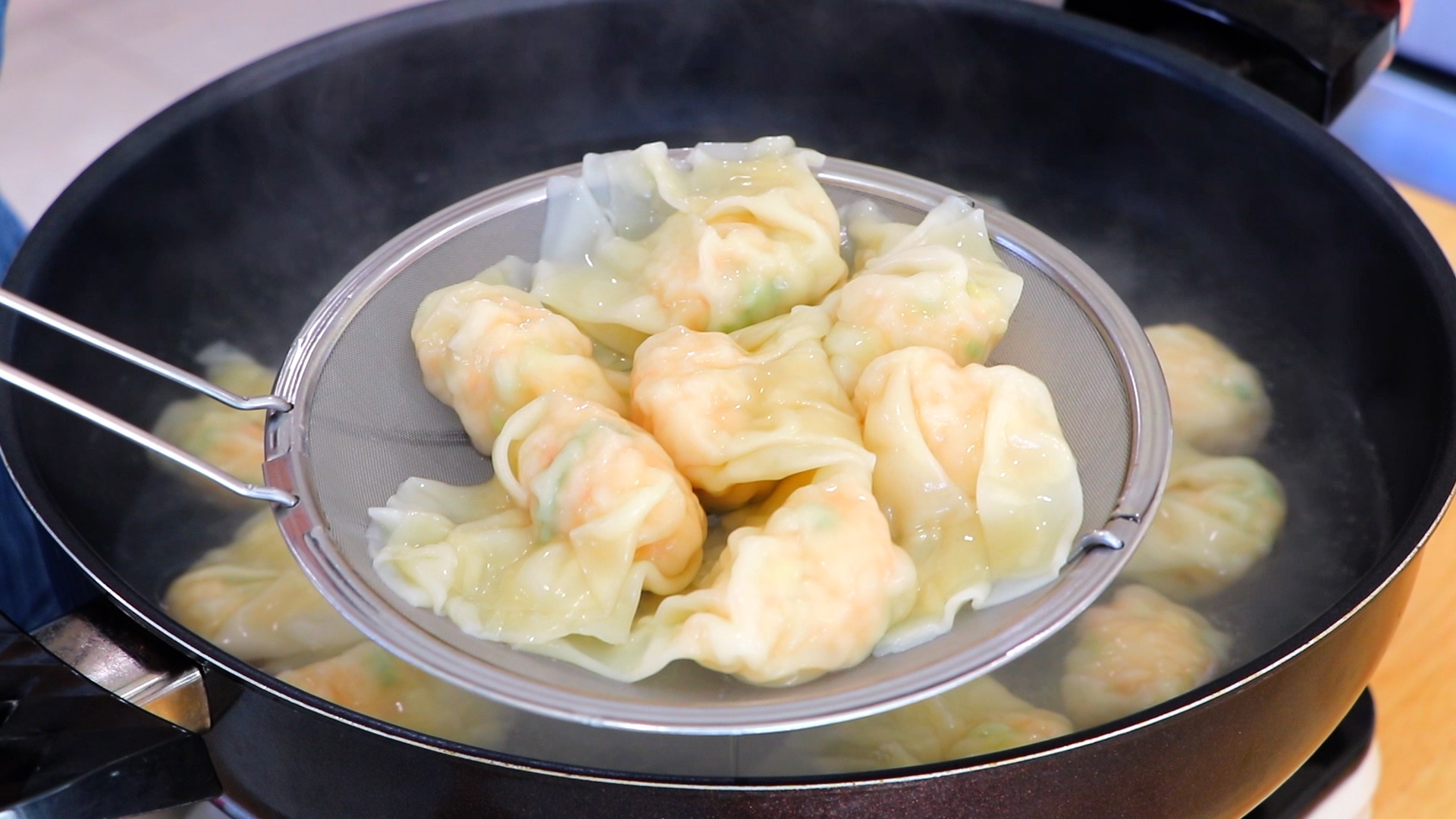 30-Min Shrimp Wonton Soup Recipe - CiCi Li, Asian Home Cooking