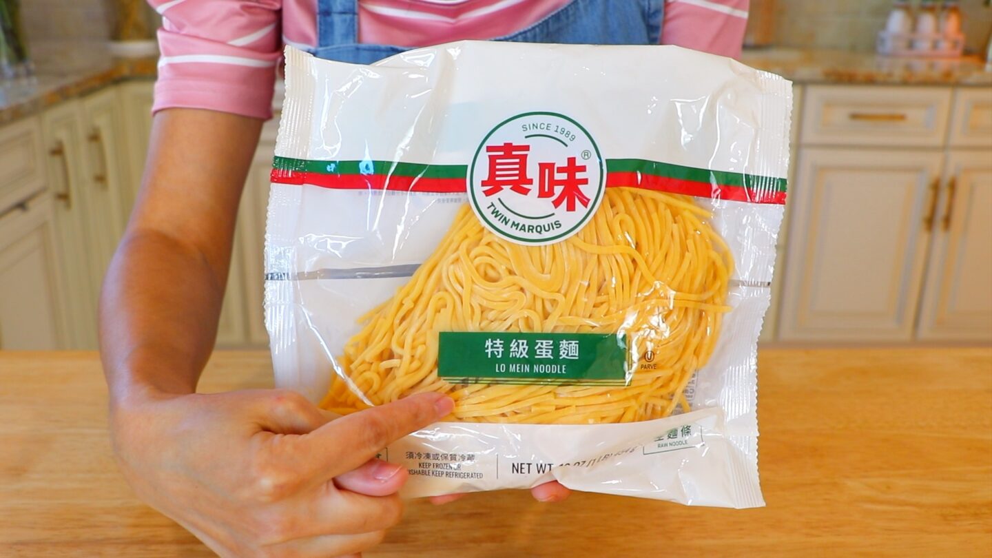 15-Min Ground Chicken Lo Mein Recipe - CiCi Li, Asian Home Cooking
