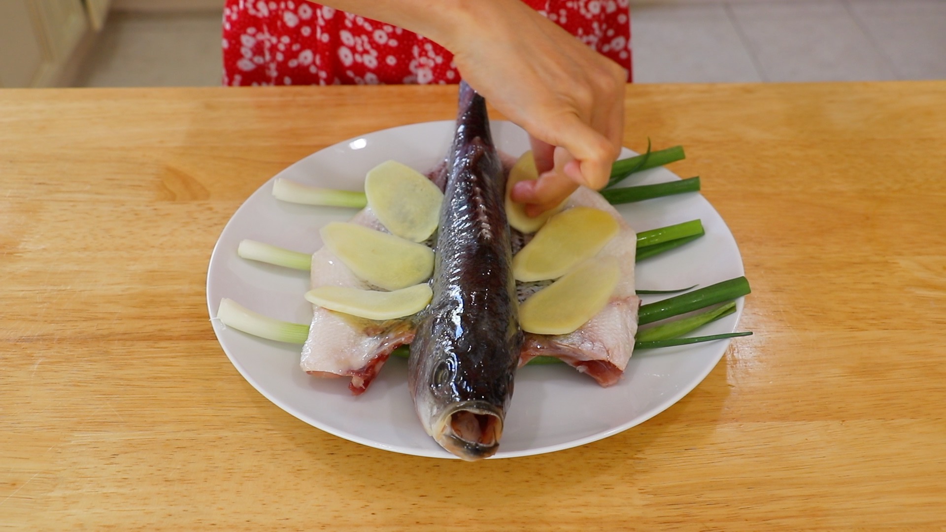 CiCi Li - 25-Min Chinese Steamed Fish Recipe